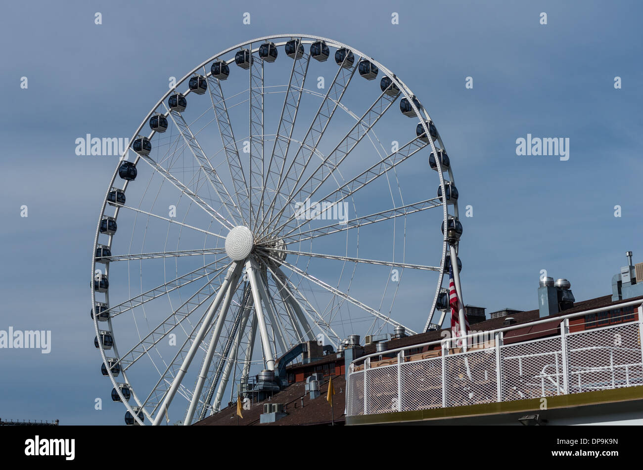 Seattle Great Wheel ferris wheel on the pier Port of Seattle. Seattle ...