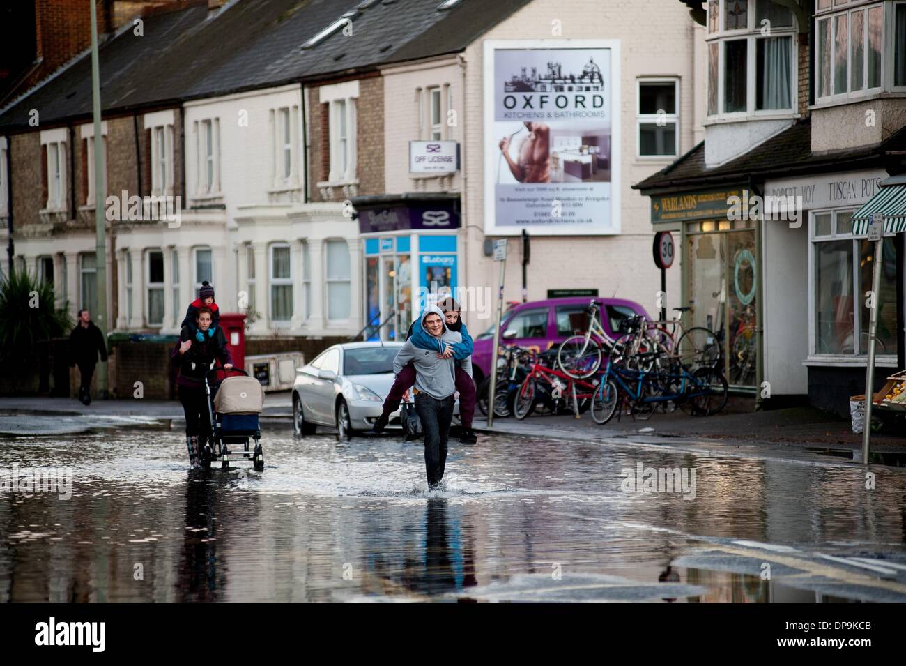 Oxford, UK. 09th Jan, 2014. Flooding in Botley Road area, Oxford ...