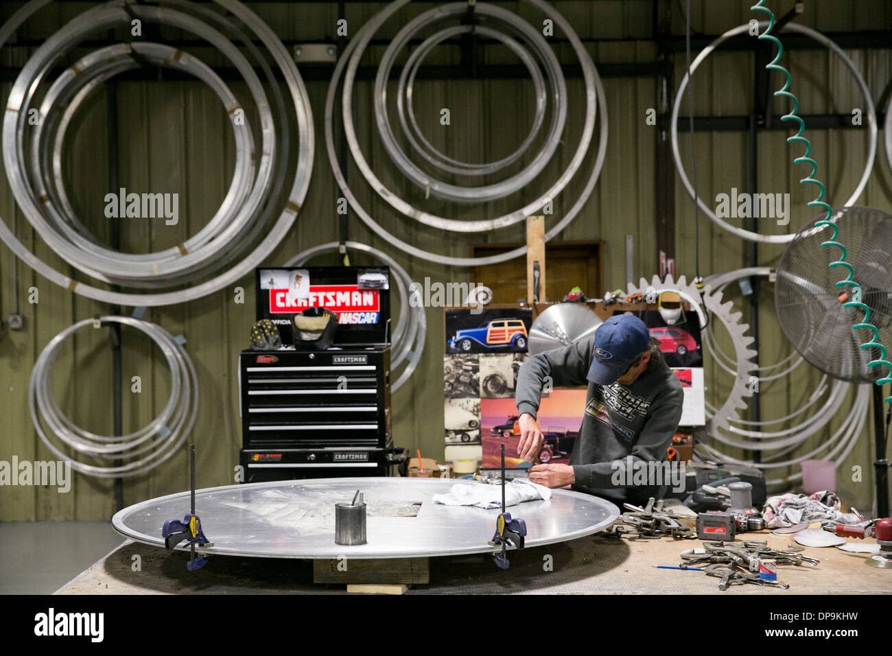 Clock industry hi-res stock photography and images - Alamy