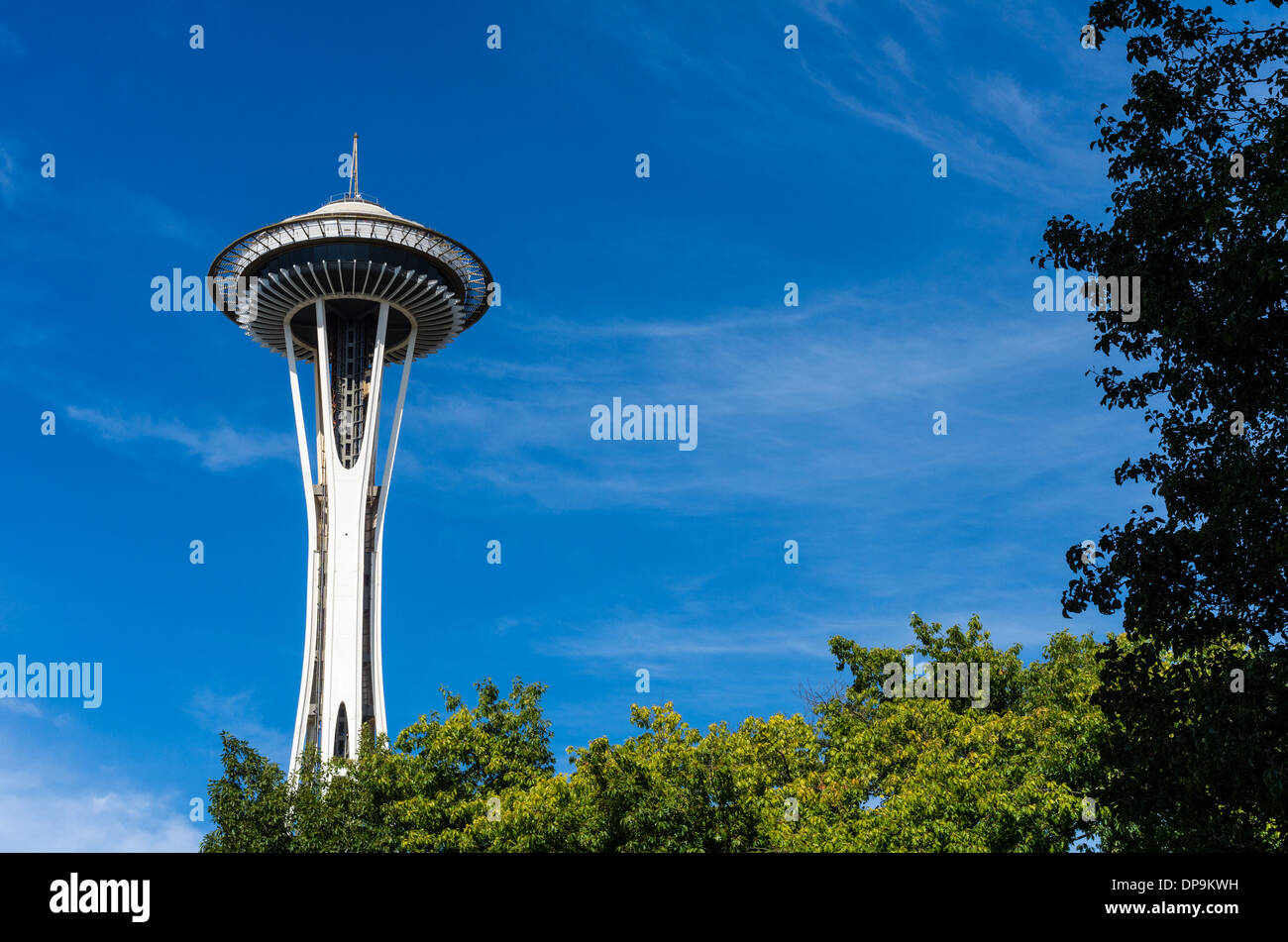 Seattle space needle blue sky hi-res stock photography and images - Alamy