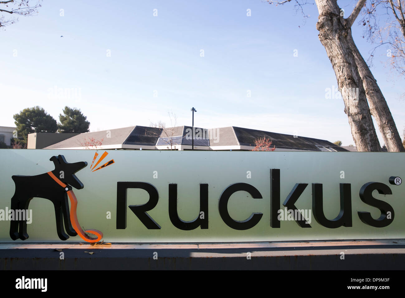 Ruckus wireless hi-res stock photography and images - Alamy