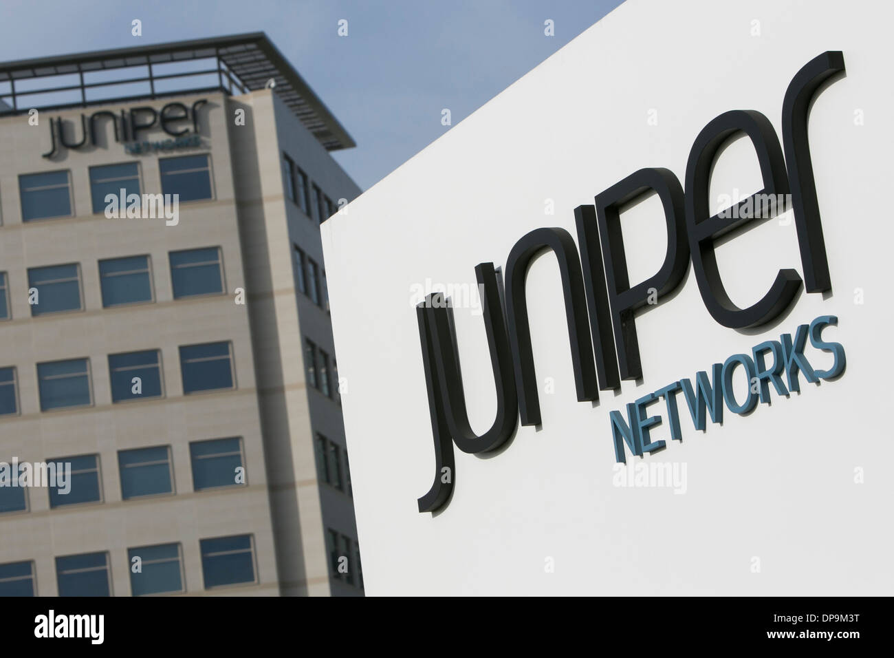 Juniper networks logo hi-res stock photography and images - Alamy