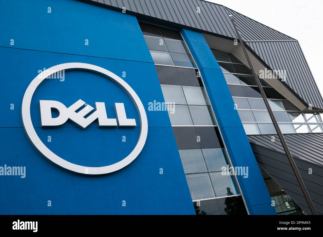 Dell computer logo hi-res stock photography and images - Alamy