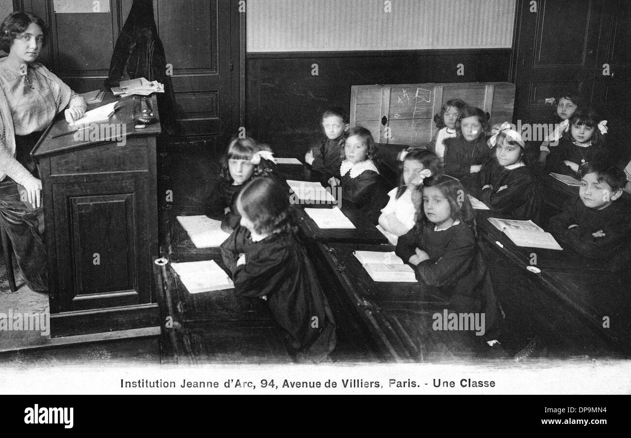 Paris school class Black and White Stock Photos & Images - Alamy