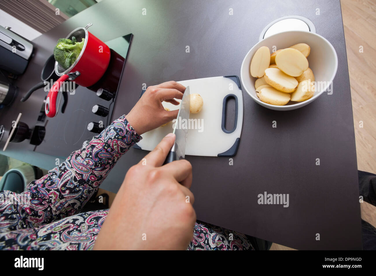 Potato house hi-res stock photography and images - Alamy
