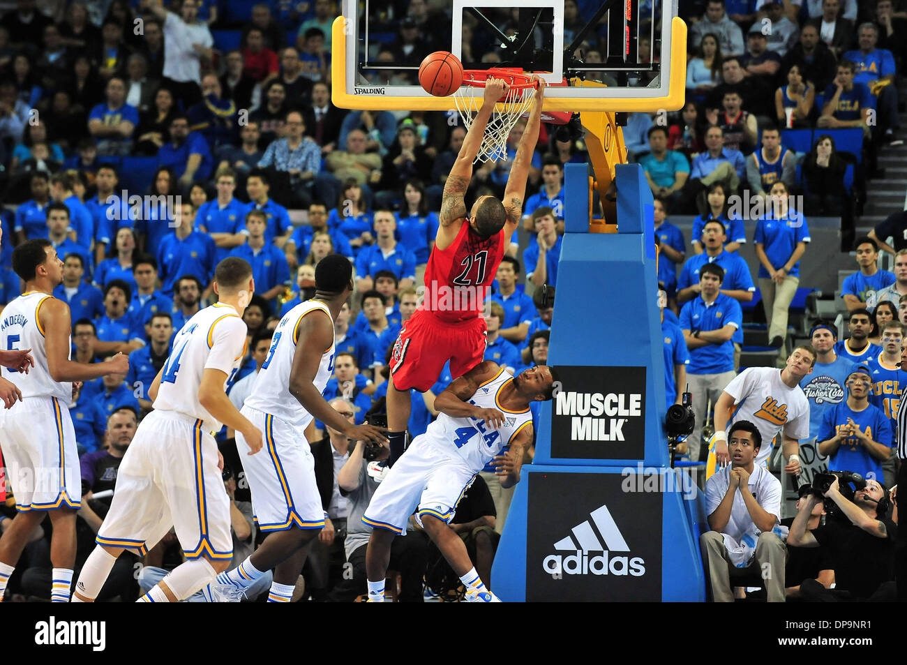 Los Angeles, CA, USA. 9th Jan, 2014. Arizona Wildcats forward Brandon ...