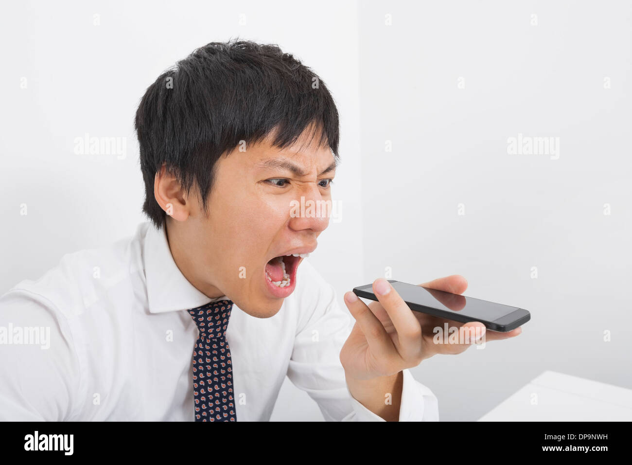 Man screaming cell hi-res stock photography and images - Alamy