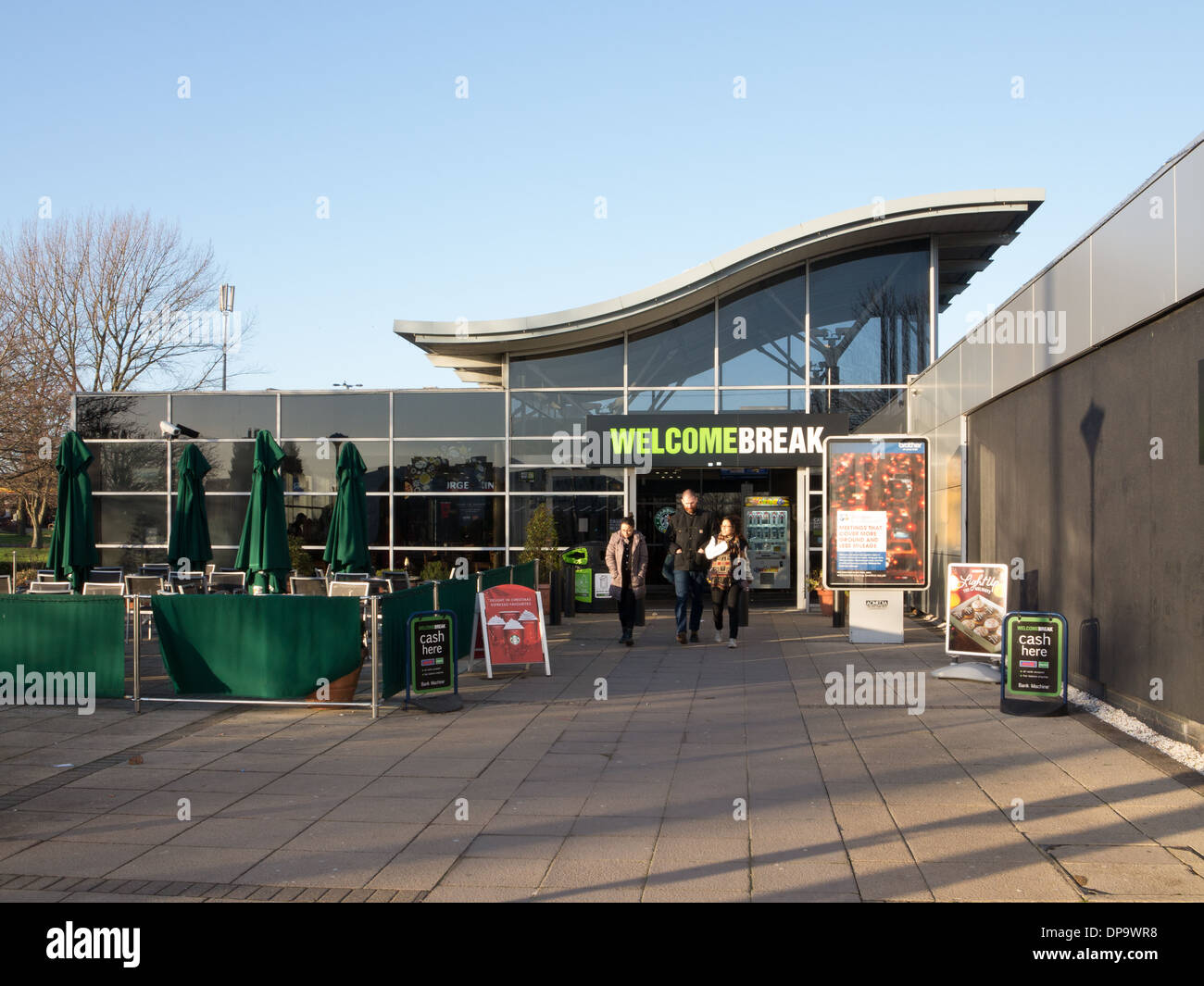 Welcome Break services, M1 London Gateway Stock Photo - Alamy