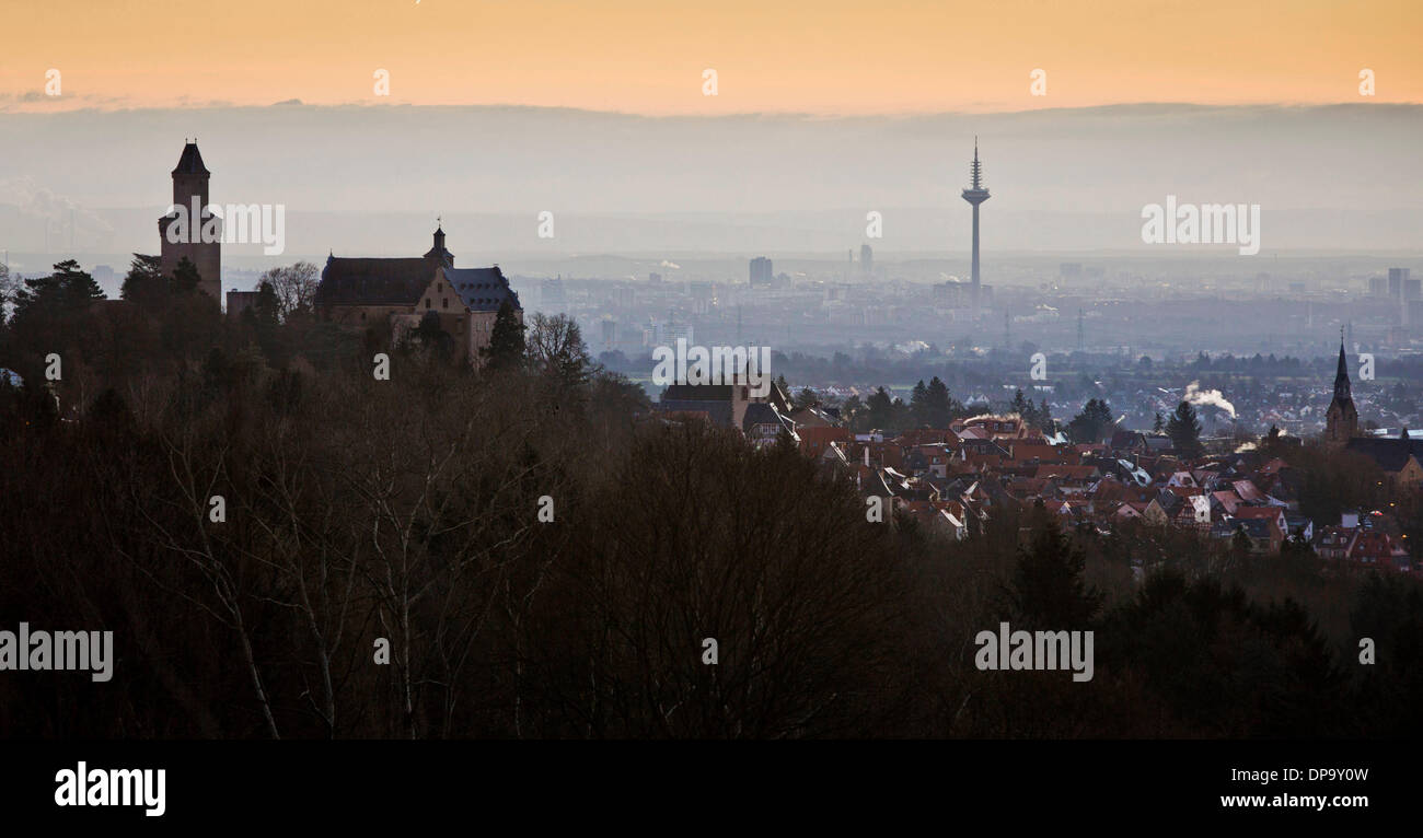 Tower of kronberg castle hi-res stock photography and images - Alamy
