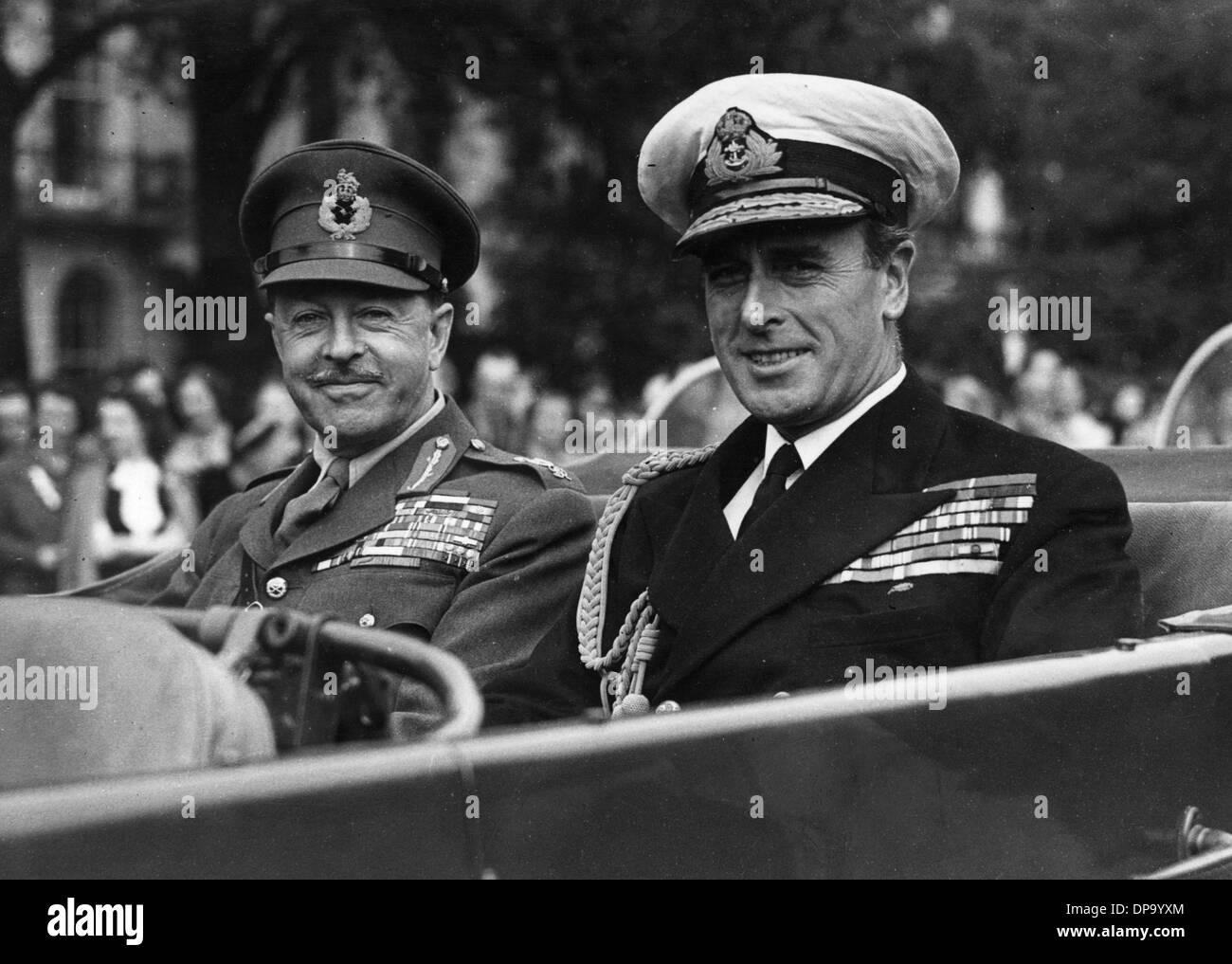 Earl alexander of tunis hi-res stock photography and images - Alamy