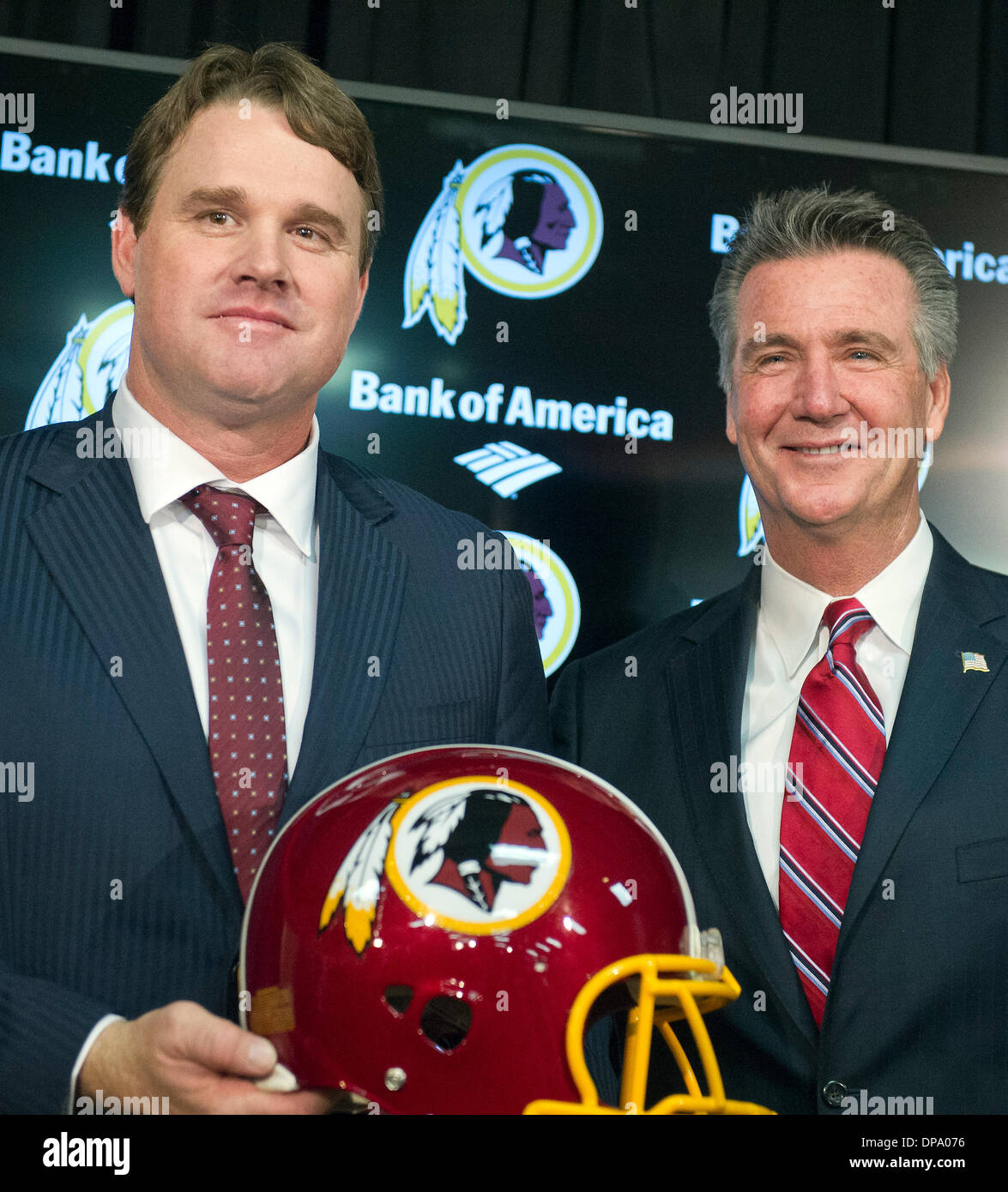 Ashburn, Virginia, USA. 09th Jan, 2014. Jay Gruden, left, and ...