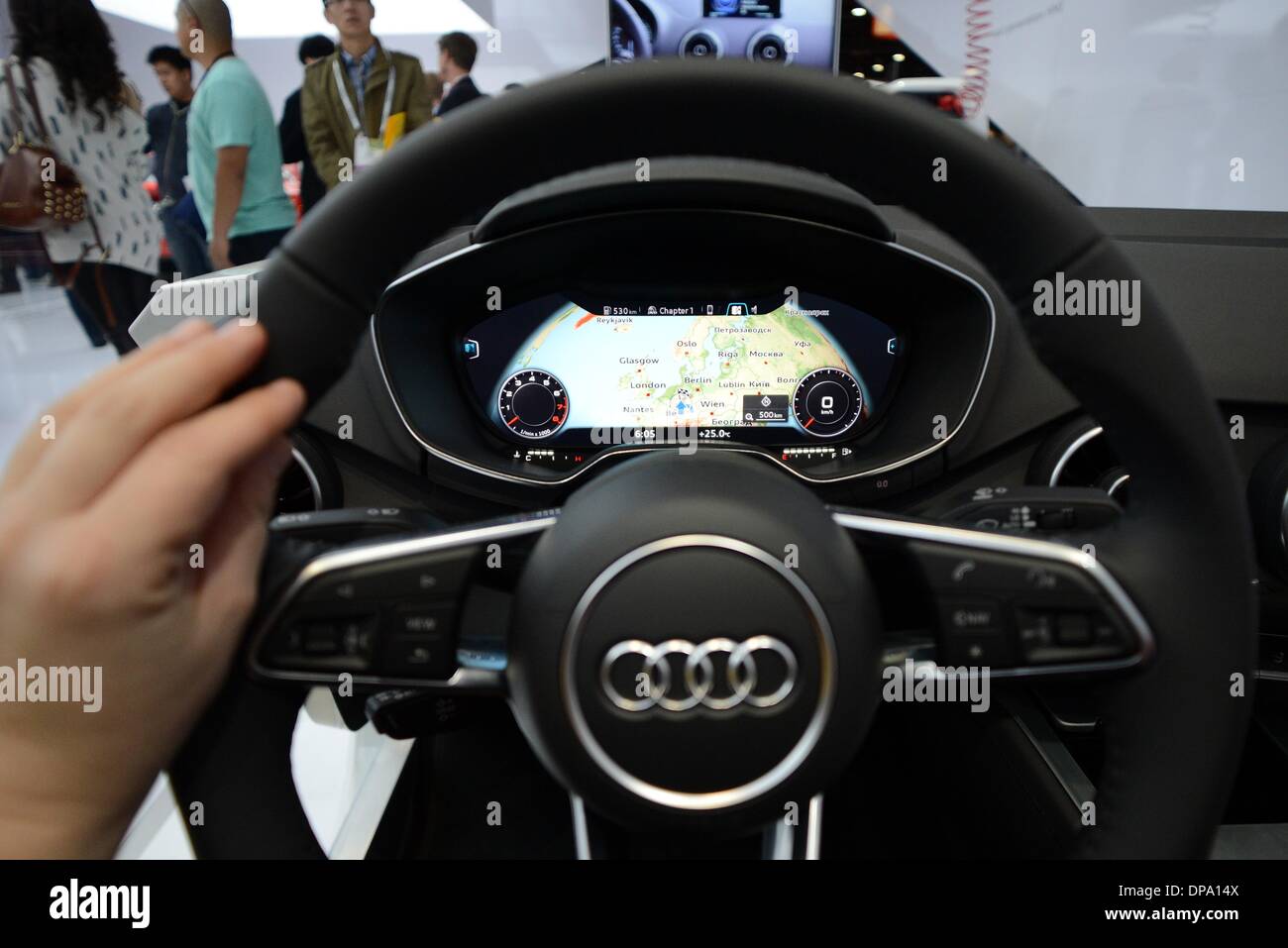Audi virtual cockpit hi-res stock photography and images - Alamy