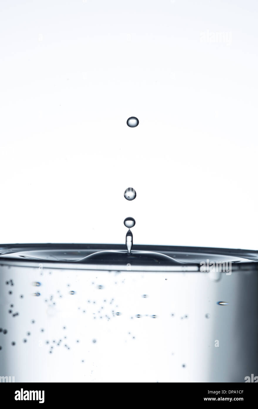 falling water drops Stock Photo - Alamy