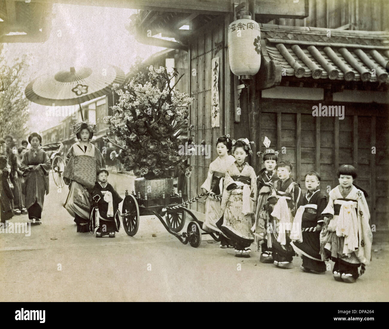 Parade of Oiran (courtesans), Japan Stock Photo - Alamy