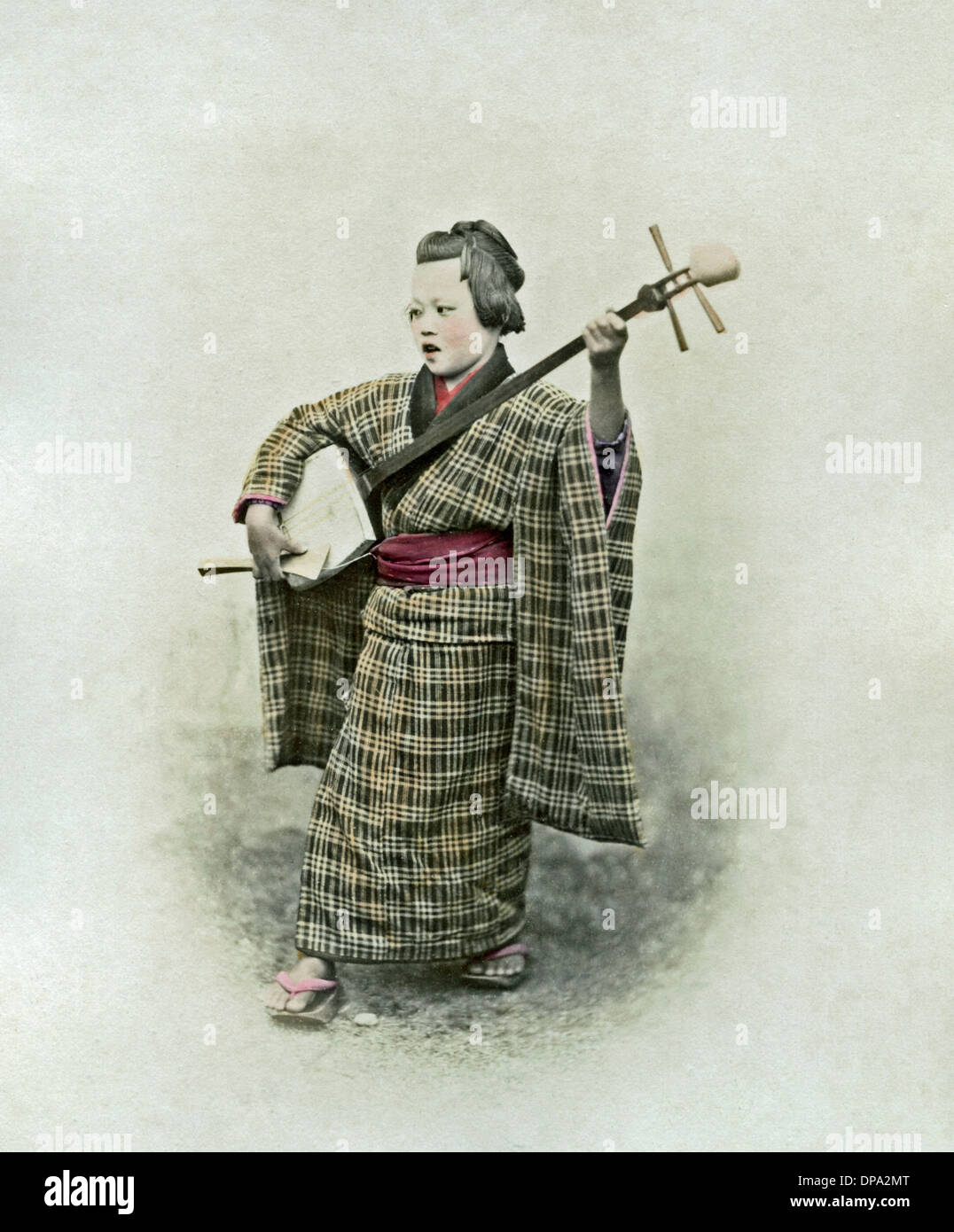 Samisen hi-res stock photography and images - Alamy