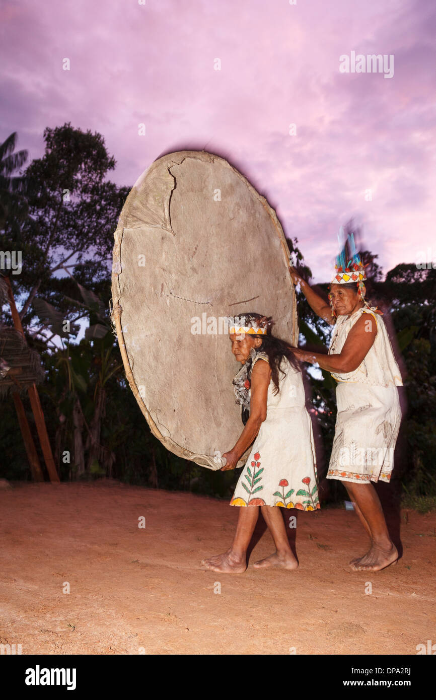 Ticuna hi-res stock photography and images - Alamy