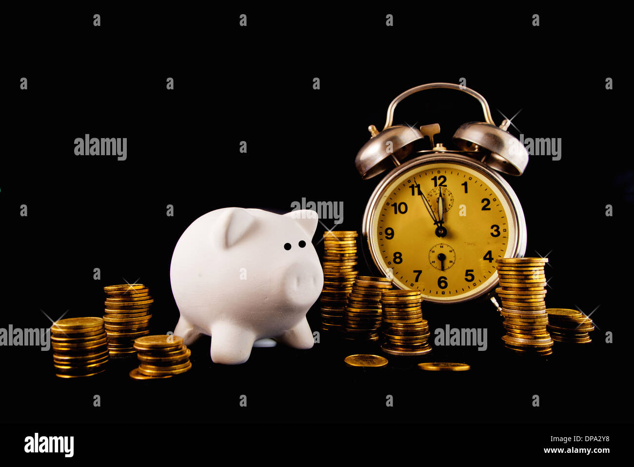Bank clock hi-res stock photography and images - Alamy