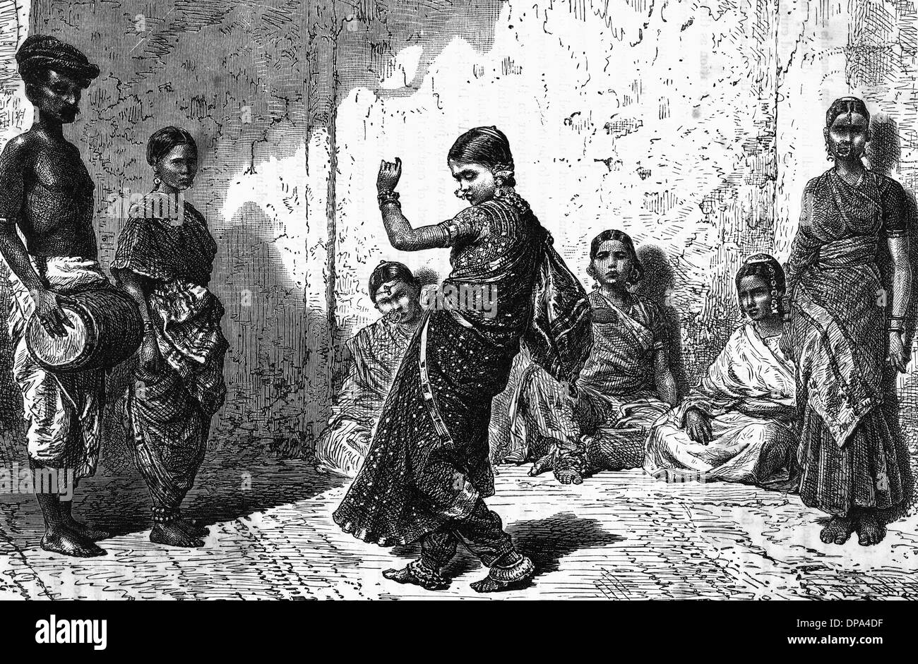 Nautch dance hi-res stock photography and images - Alamy