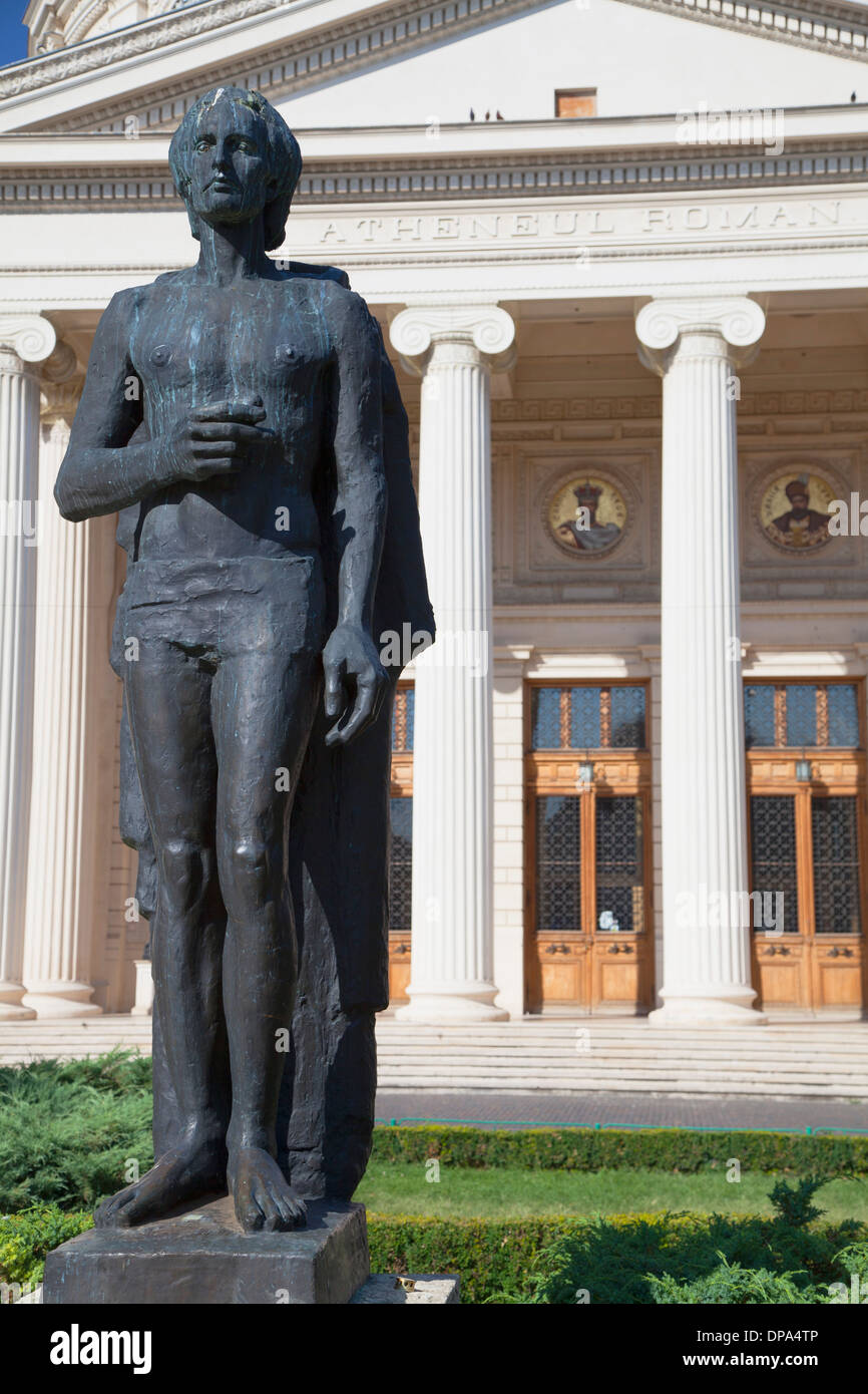 Statue romania hi-res stock photography and images - Alamy