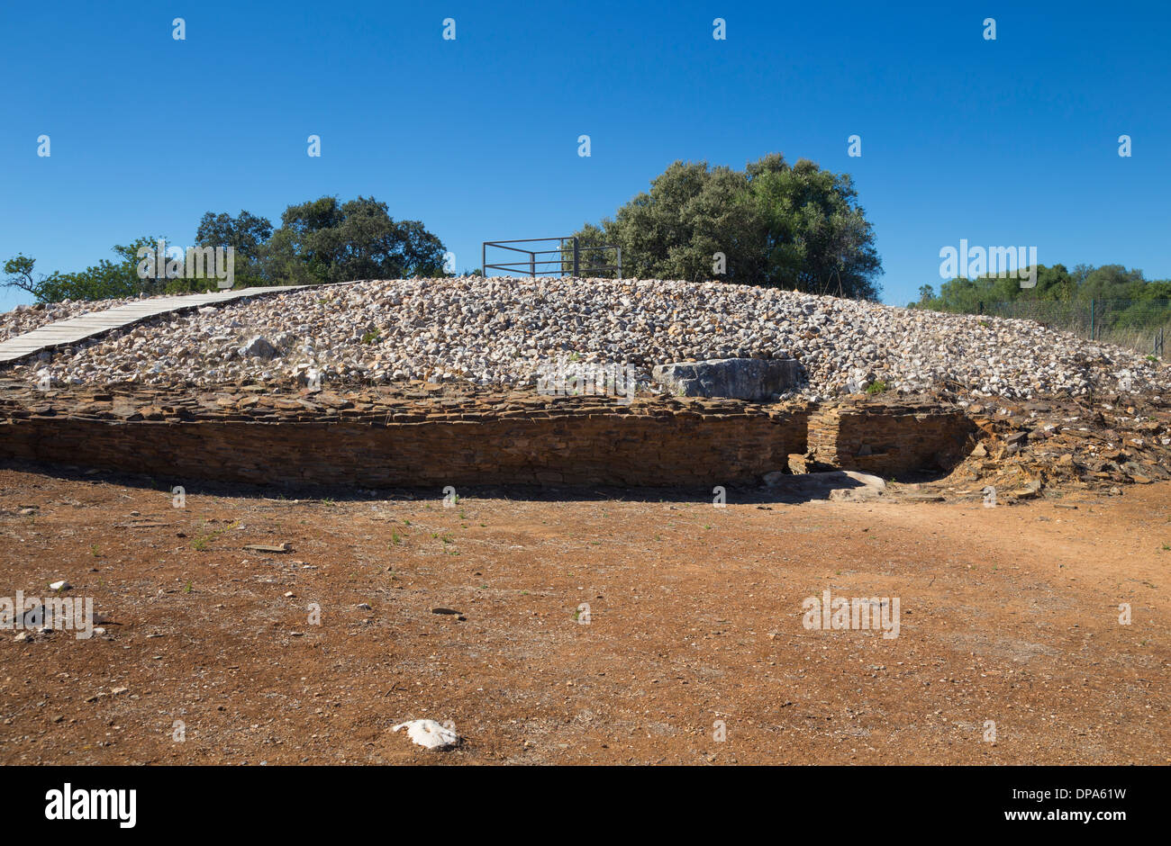 Megalithic monuments hi-res stock photography and images - Alamy