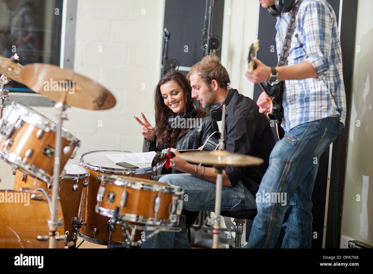 Young musicians hi-res stock photography and images - Alamy