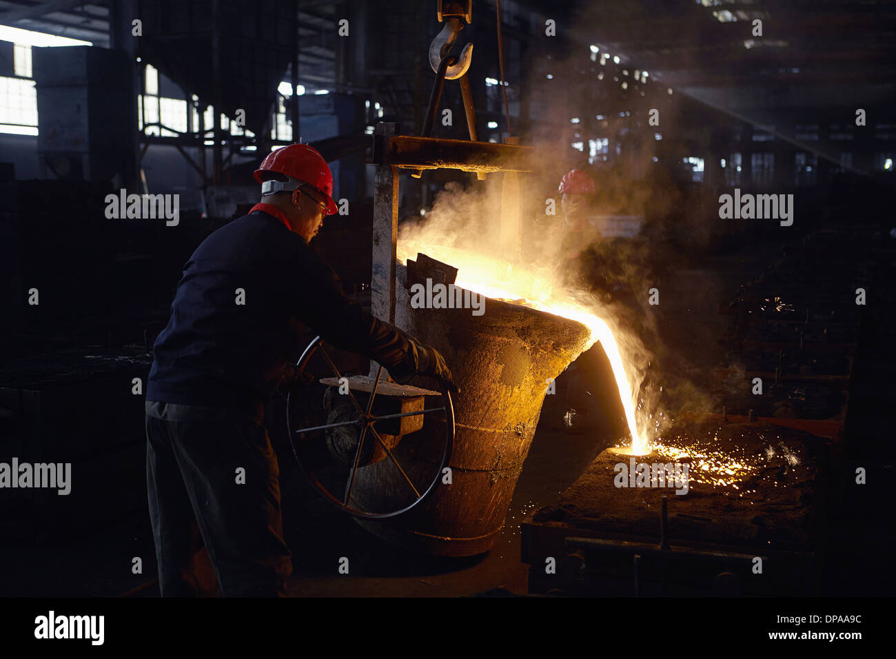 Foundry Pouring Liquid Metal High Resolution Stock Photography and ...