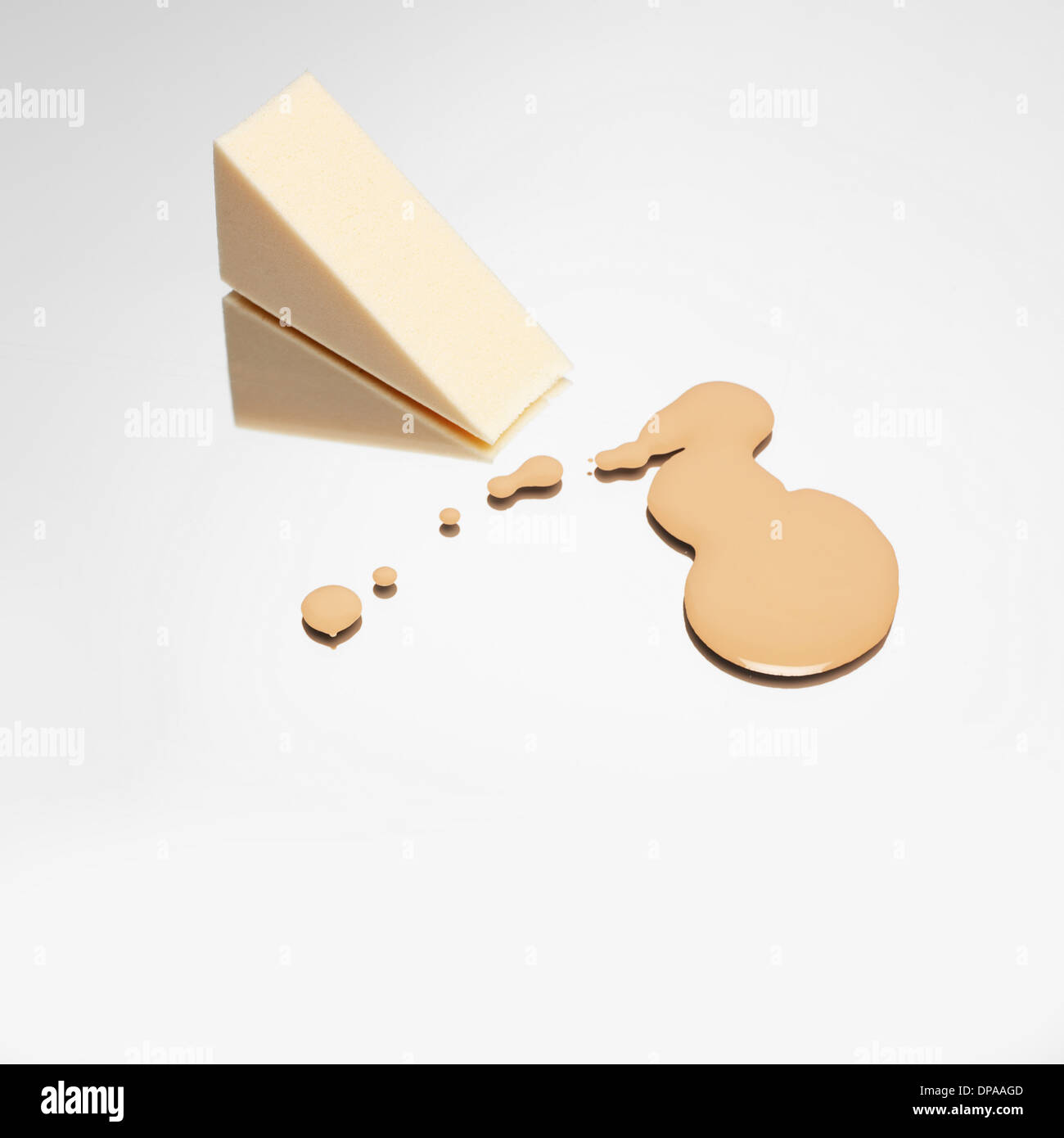 Still life sponge hi-res stock photography and images - Alamy