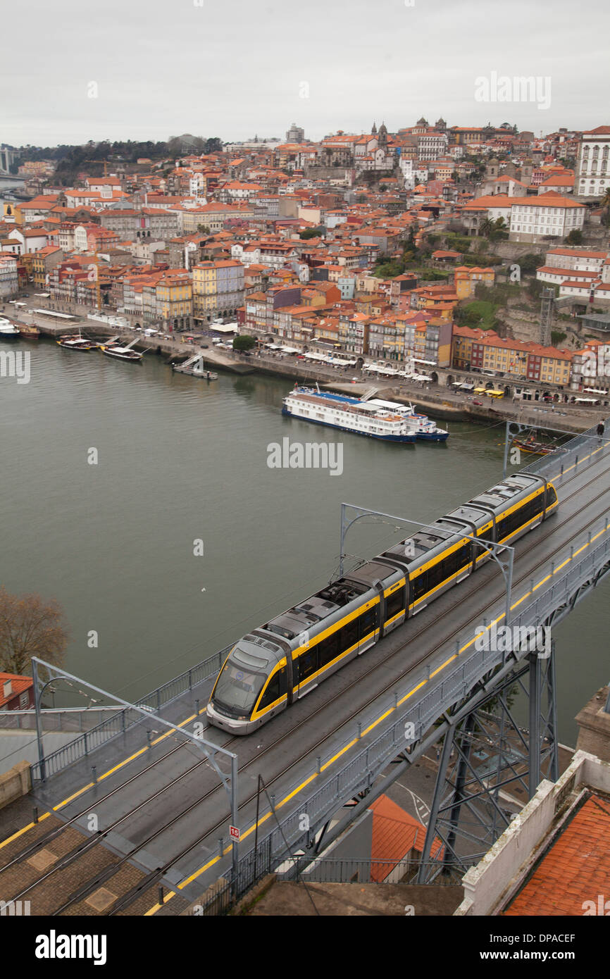 Oporto Railway Bridge High Resolution Stock Photography and Images - Alamy