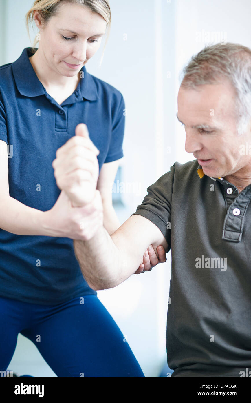 Physiotherapy arm hi-res stock photography and images - Alamy