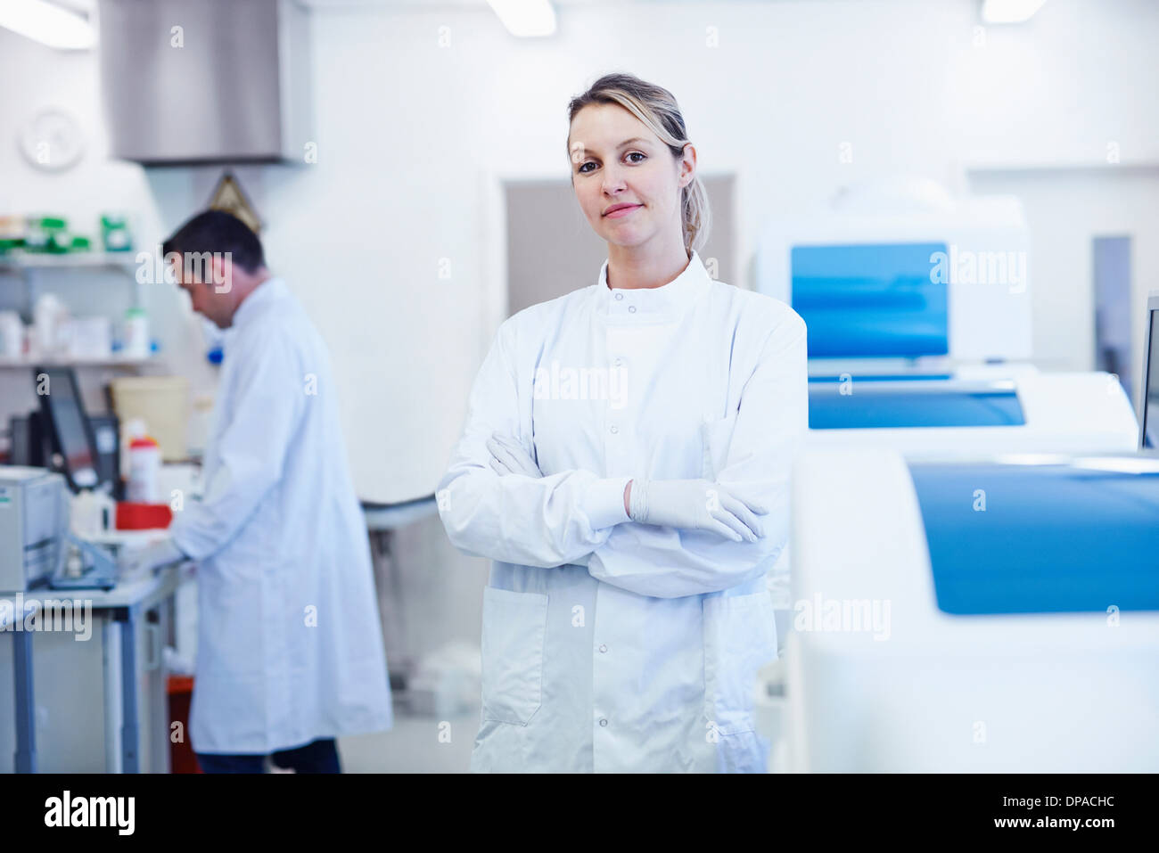 Portrait of researcher in laboratory Stock Photo - Alamy