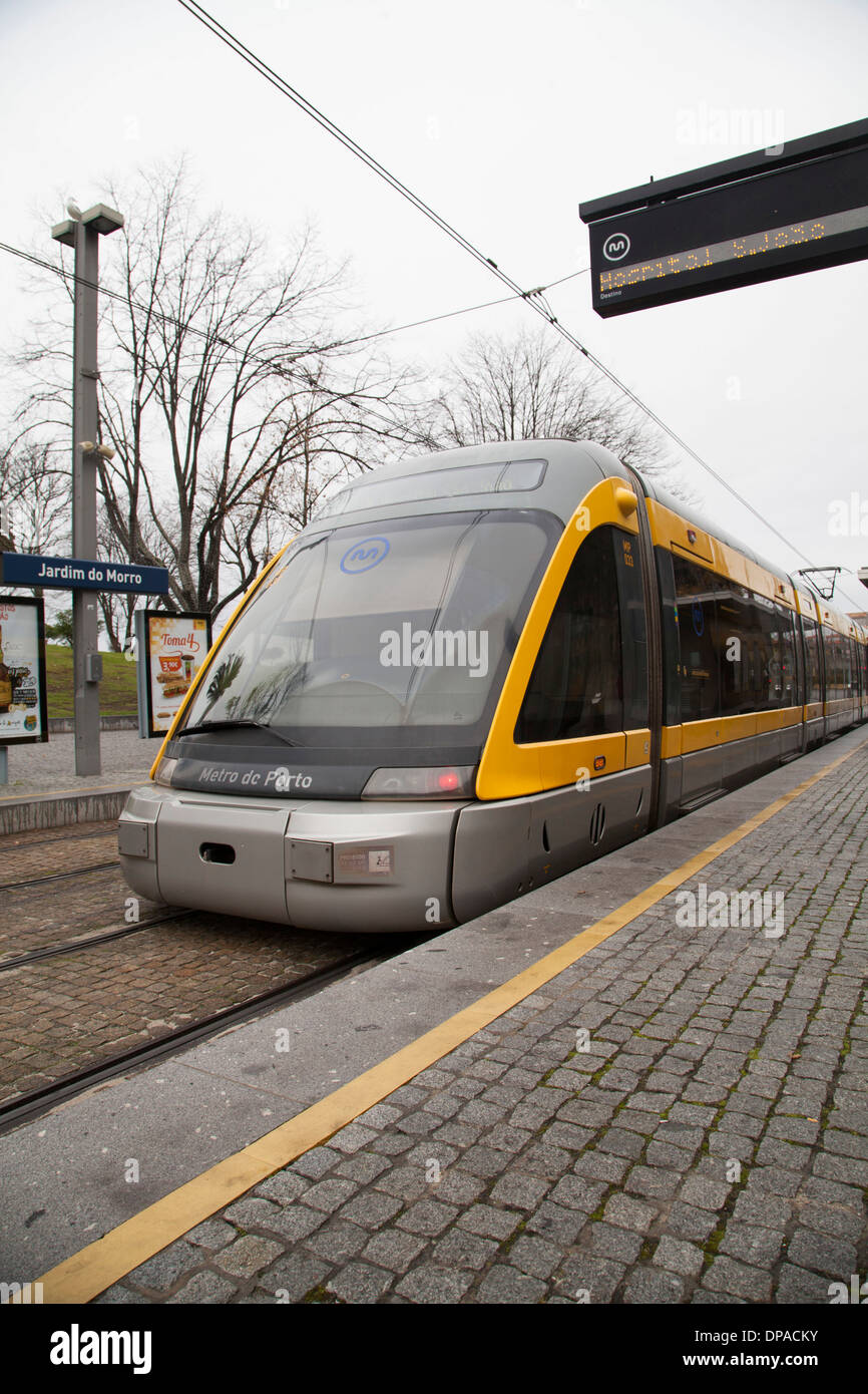 Oporto tram hi-res stock photography and images - Alamy