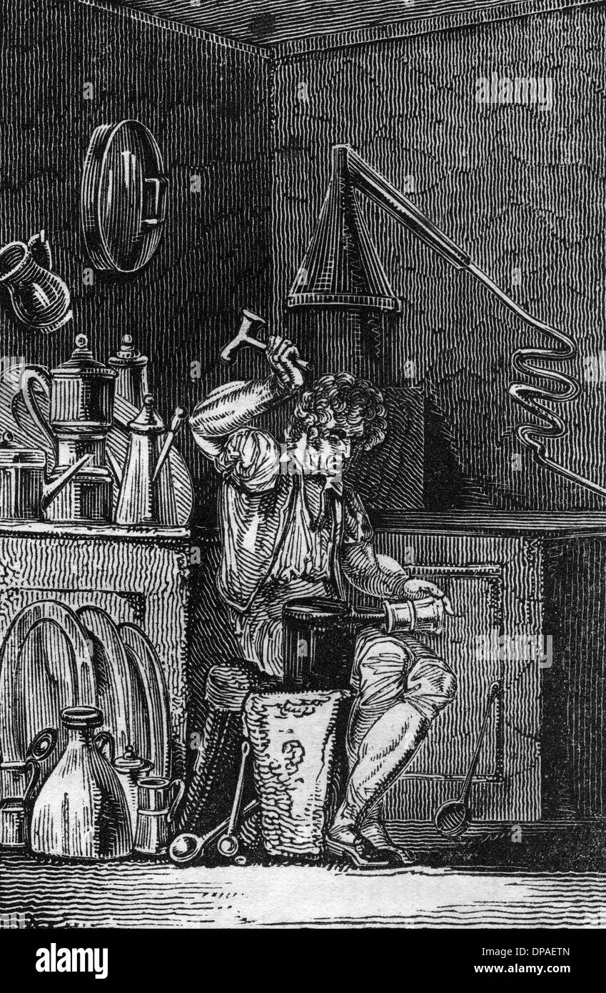 Pewter mugs and plates hi-res stock photography and images - Alamy