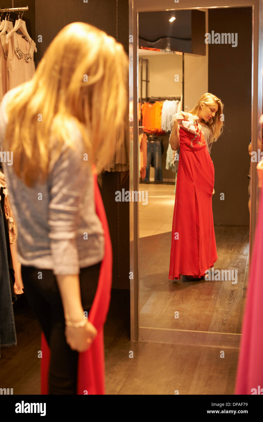 Woman fitting room hi-res stock photography and images - Alamy