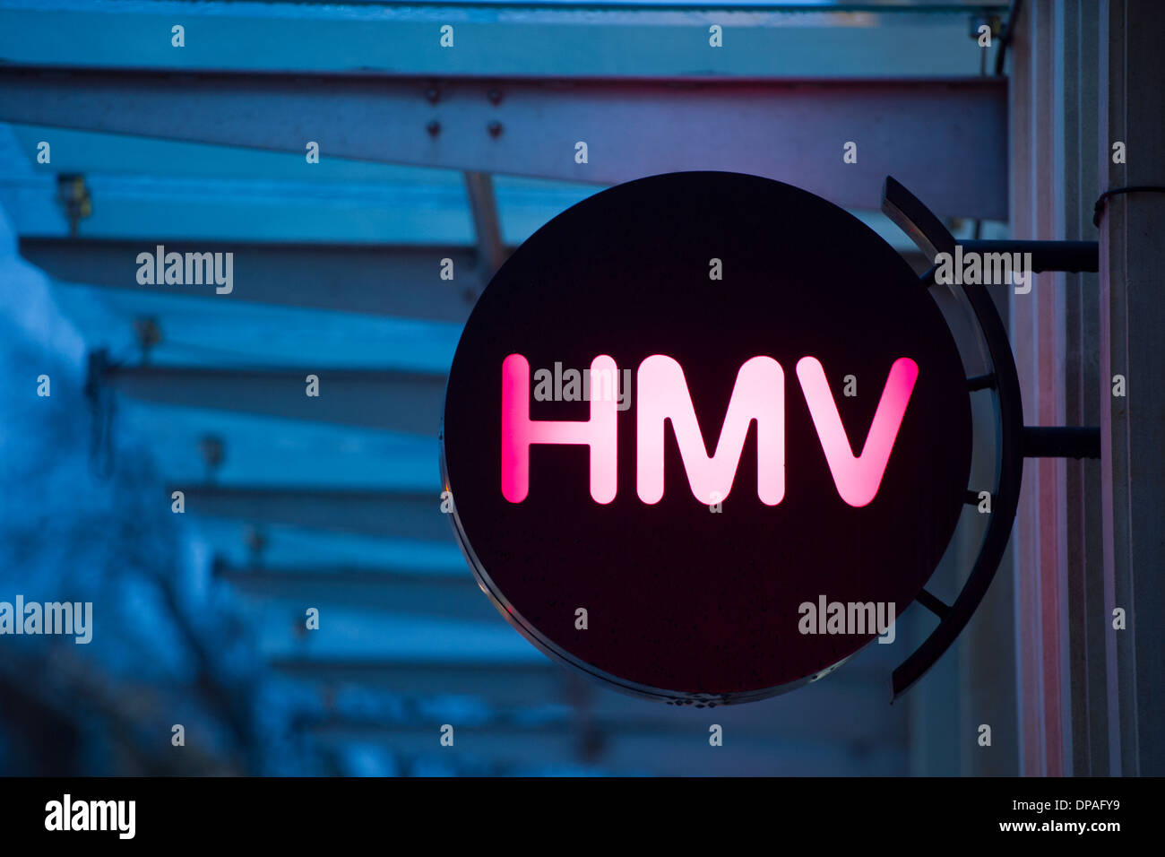 Entertainment store hi-res stock photography and images - Alamy