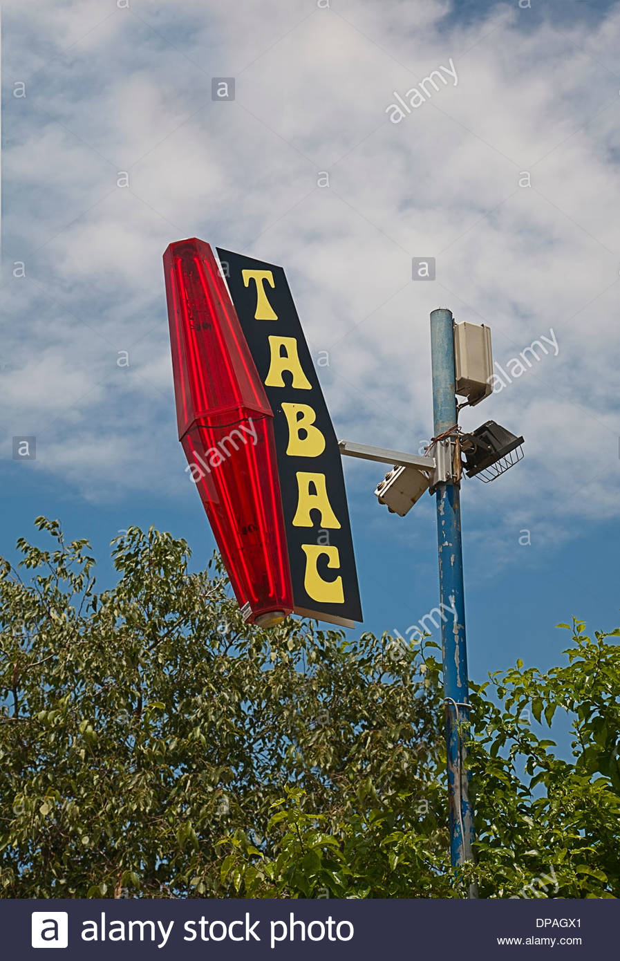 Tabac Sign Stock Photos & Tabac Sign Stock Images - Alamy