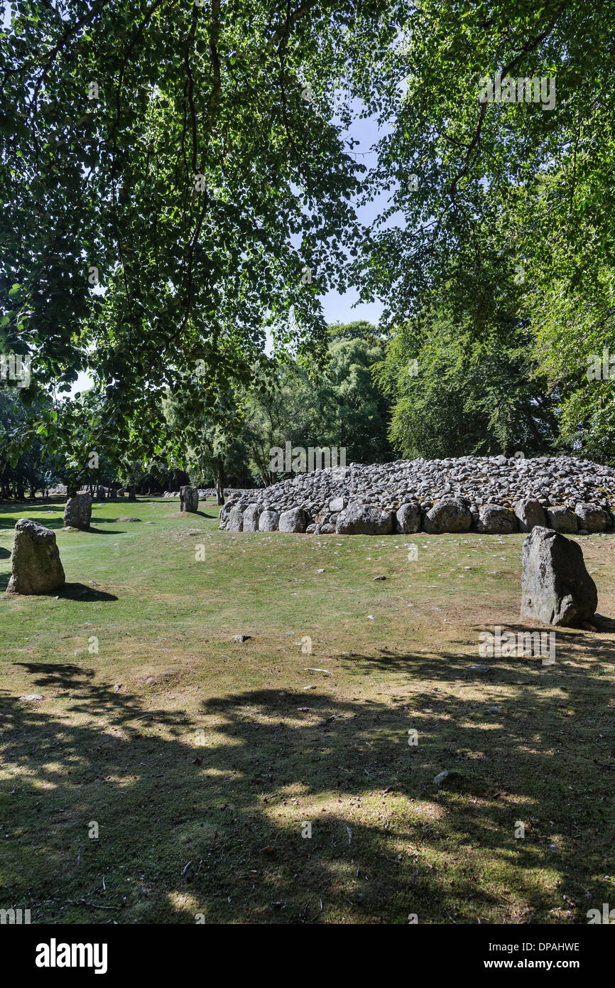 Neolithic Burial Cairns at Clava Cairns near Culloden in Inverness ...
