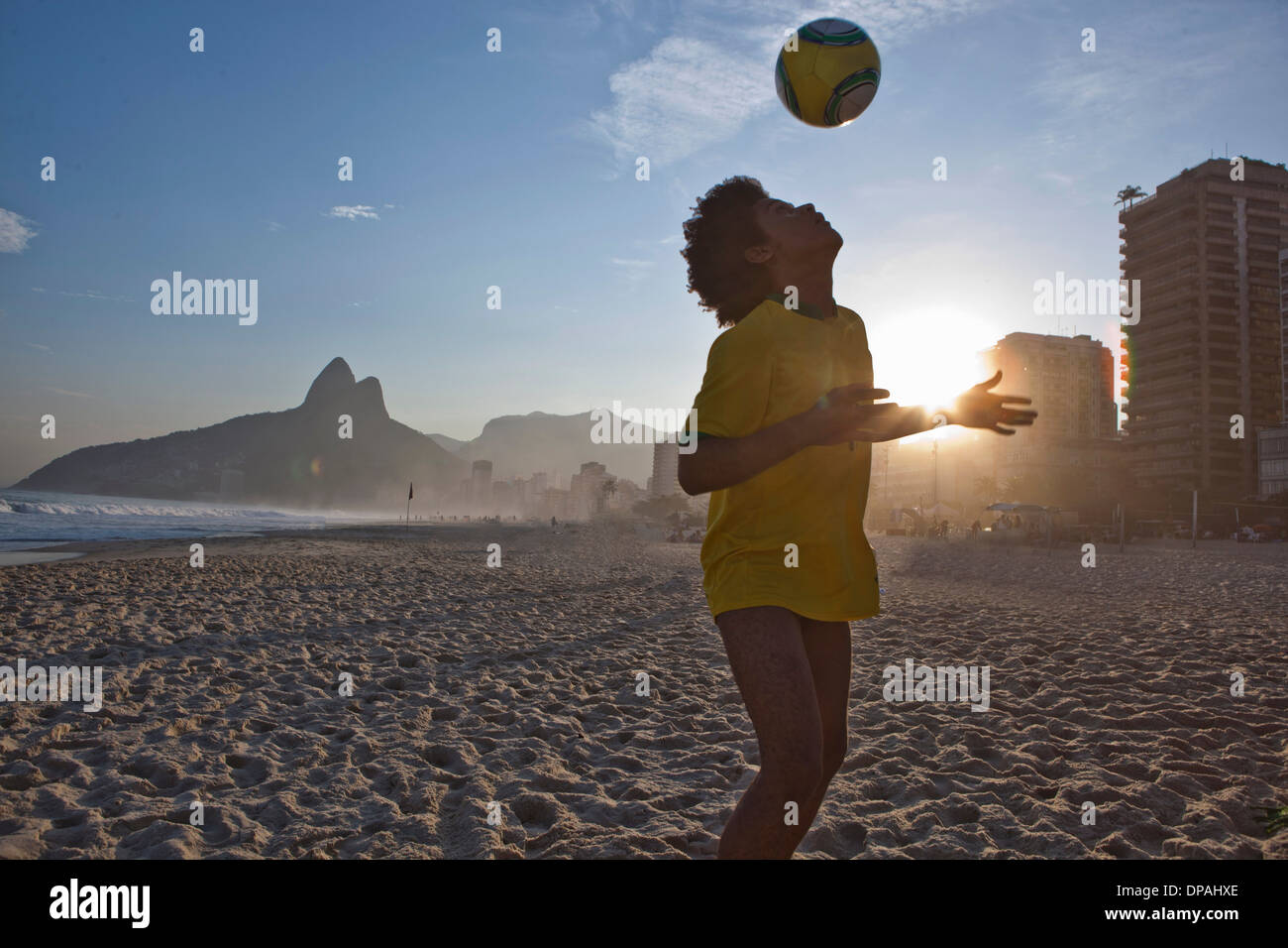 Rio de janeiro football header hi-res stock photography and images - Alamy
