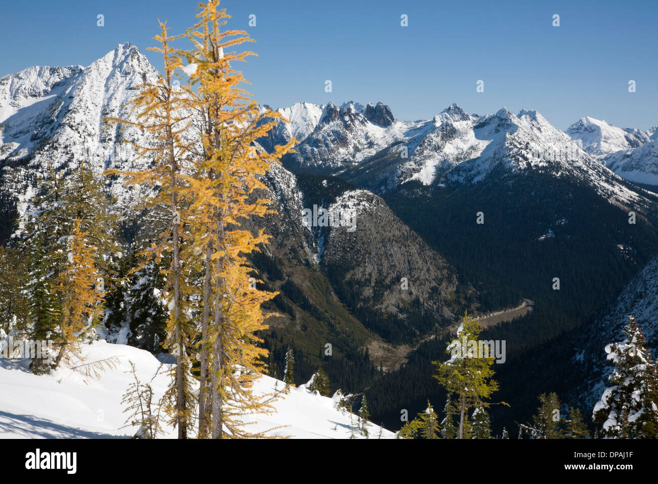 WASHINGTON - The North Cascades after an early winter snow storm from ...