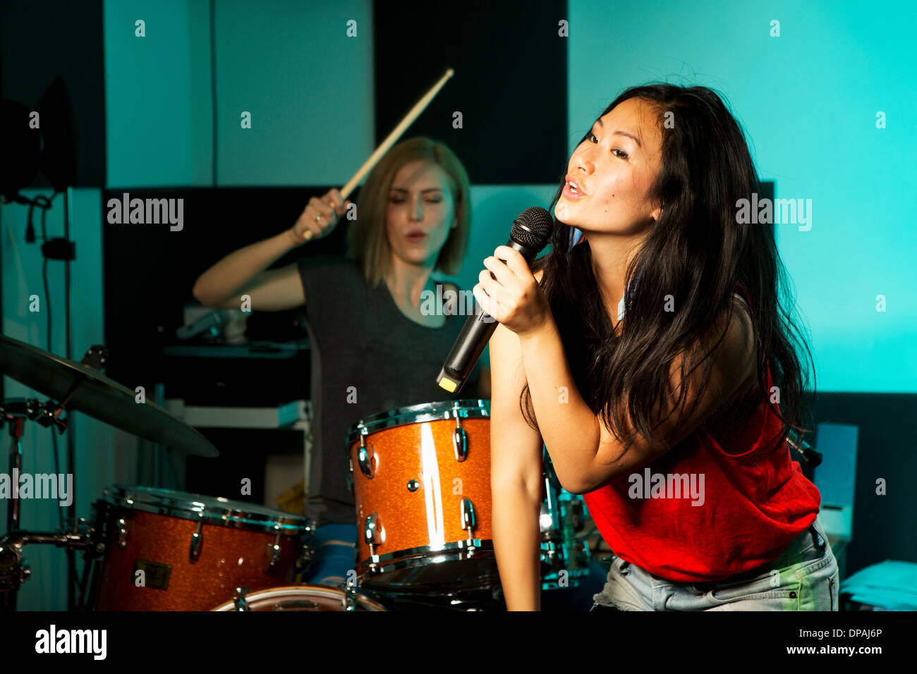 All Female Rock Band High Resolution Stock Photography and Images - Alamy