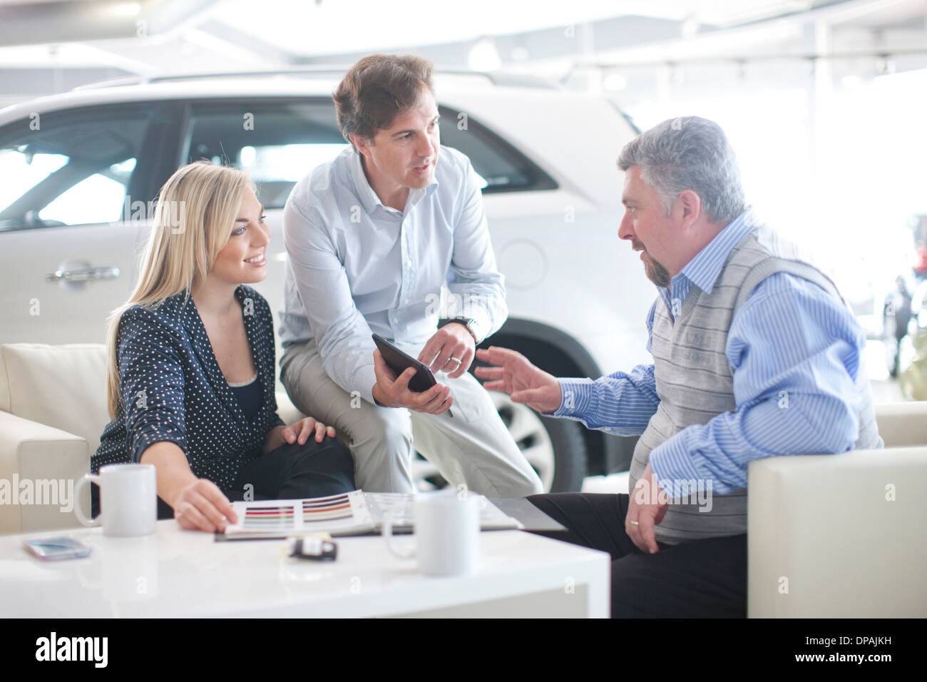 Talking questioning hi-res stock photography and images - Alamy