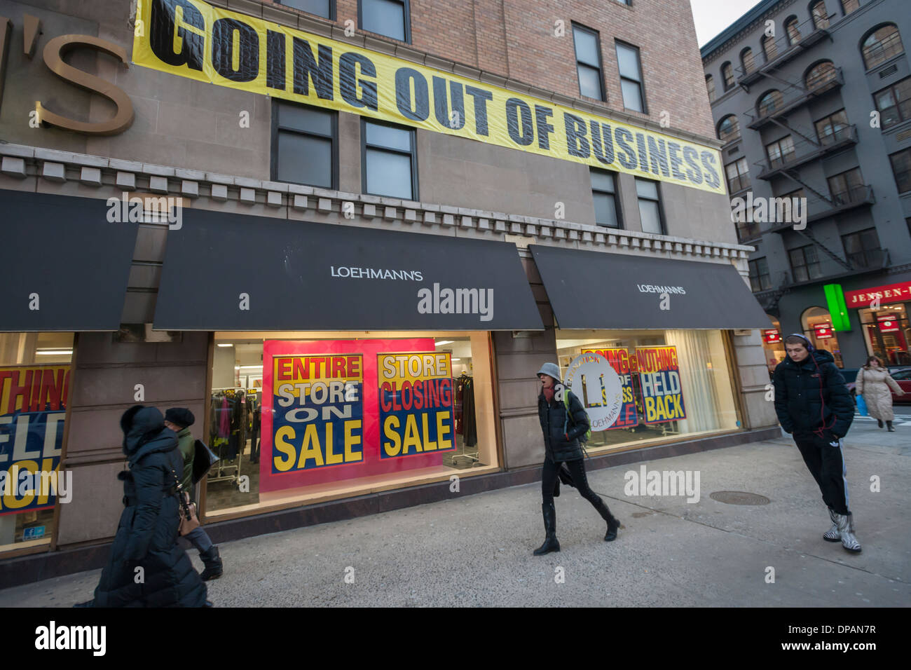 Loehmann's new york hi-res stock photography and images - Alamy