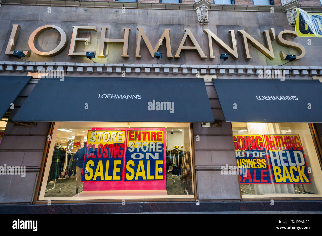 A Loehmann's department store in the Chelsea neighborhood of New York ...