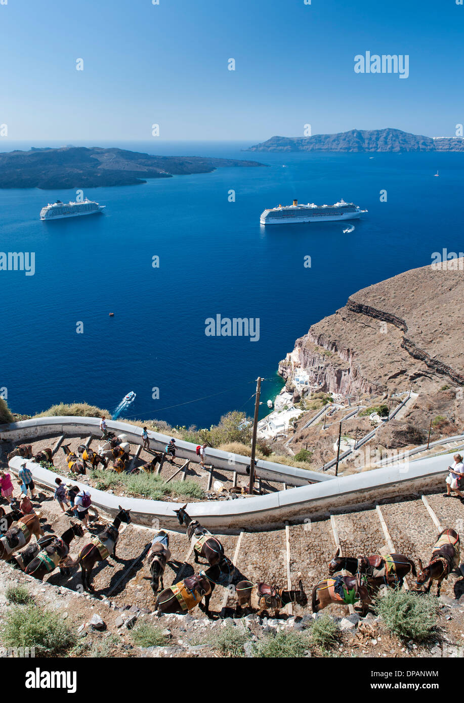 Greek steps hi-res stock photography and images - Alamy