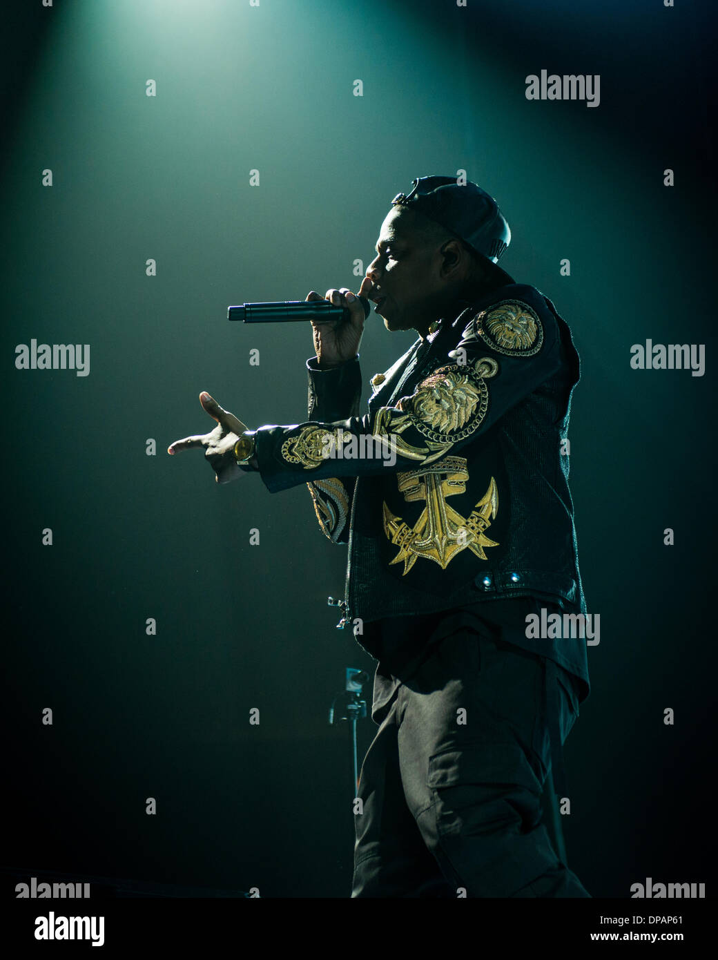 Rapper concert backlit hi-res stock photography and images - Alamy