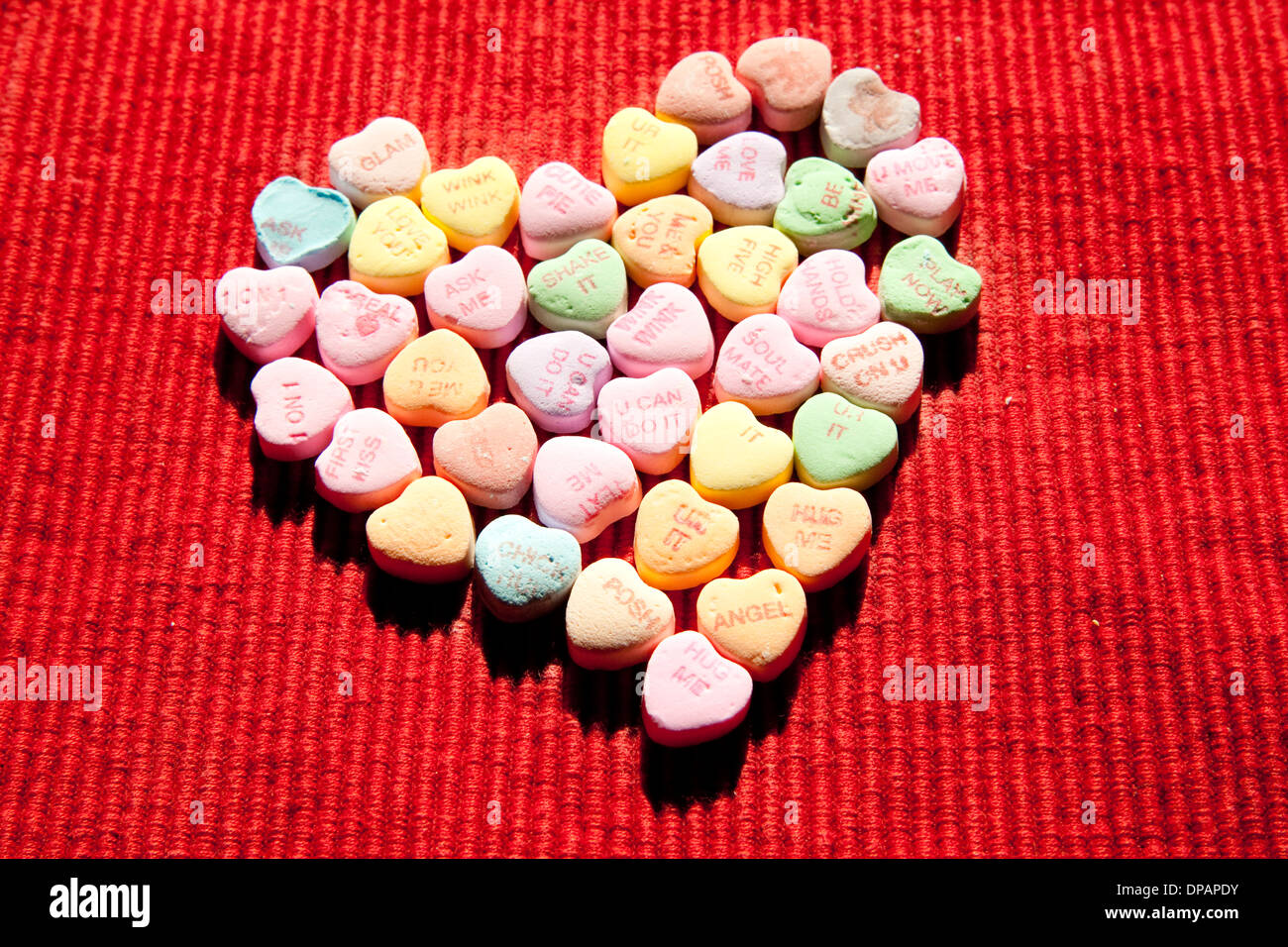 Conversation hearts hi-res stock photography and images - Alamy