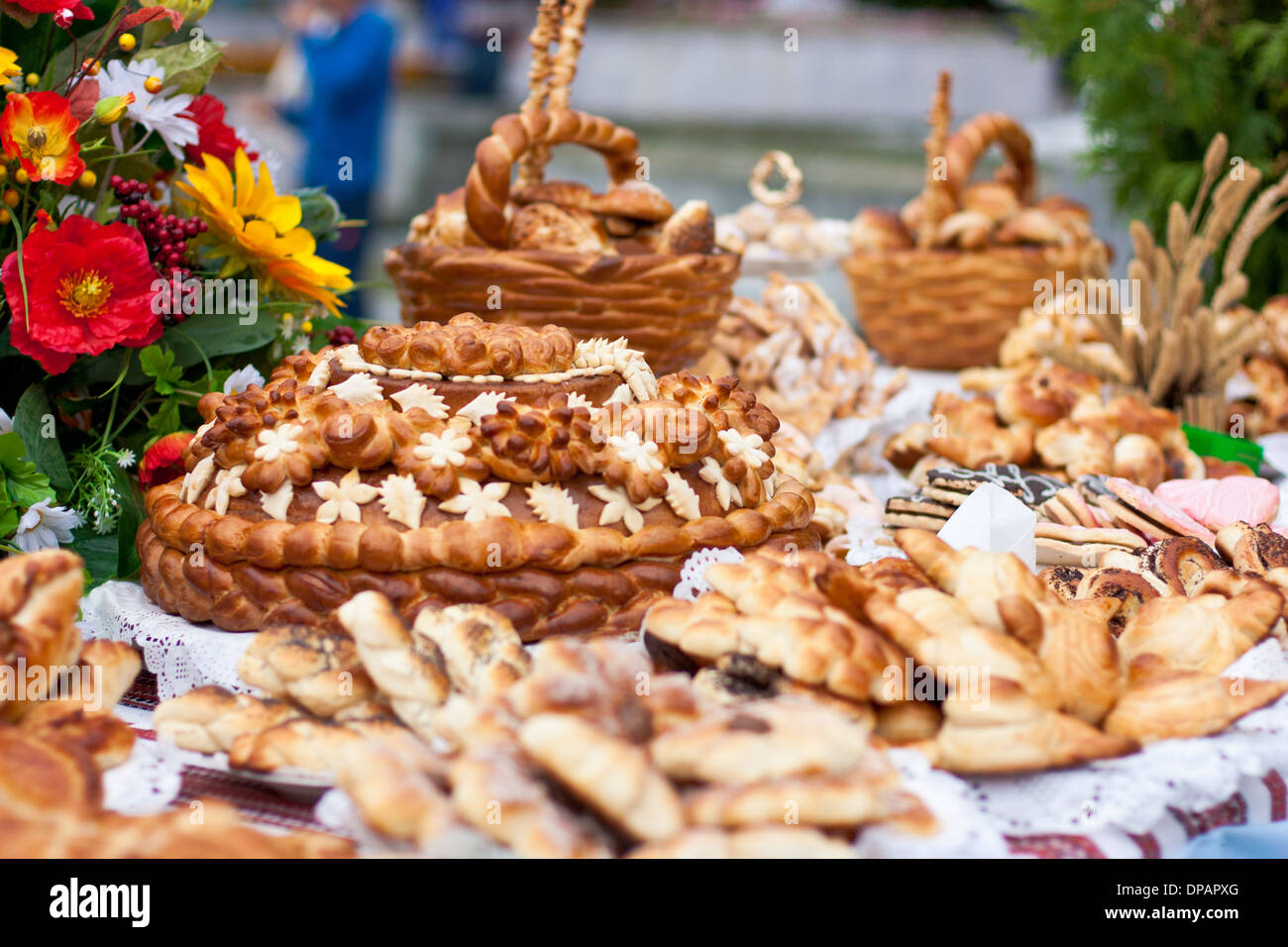Ukrainian national wedding sweets Stock Photo - Alamy