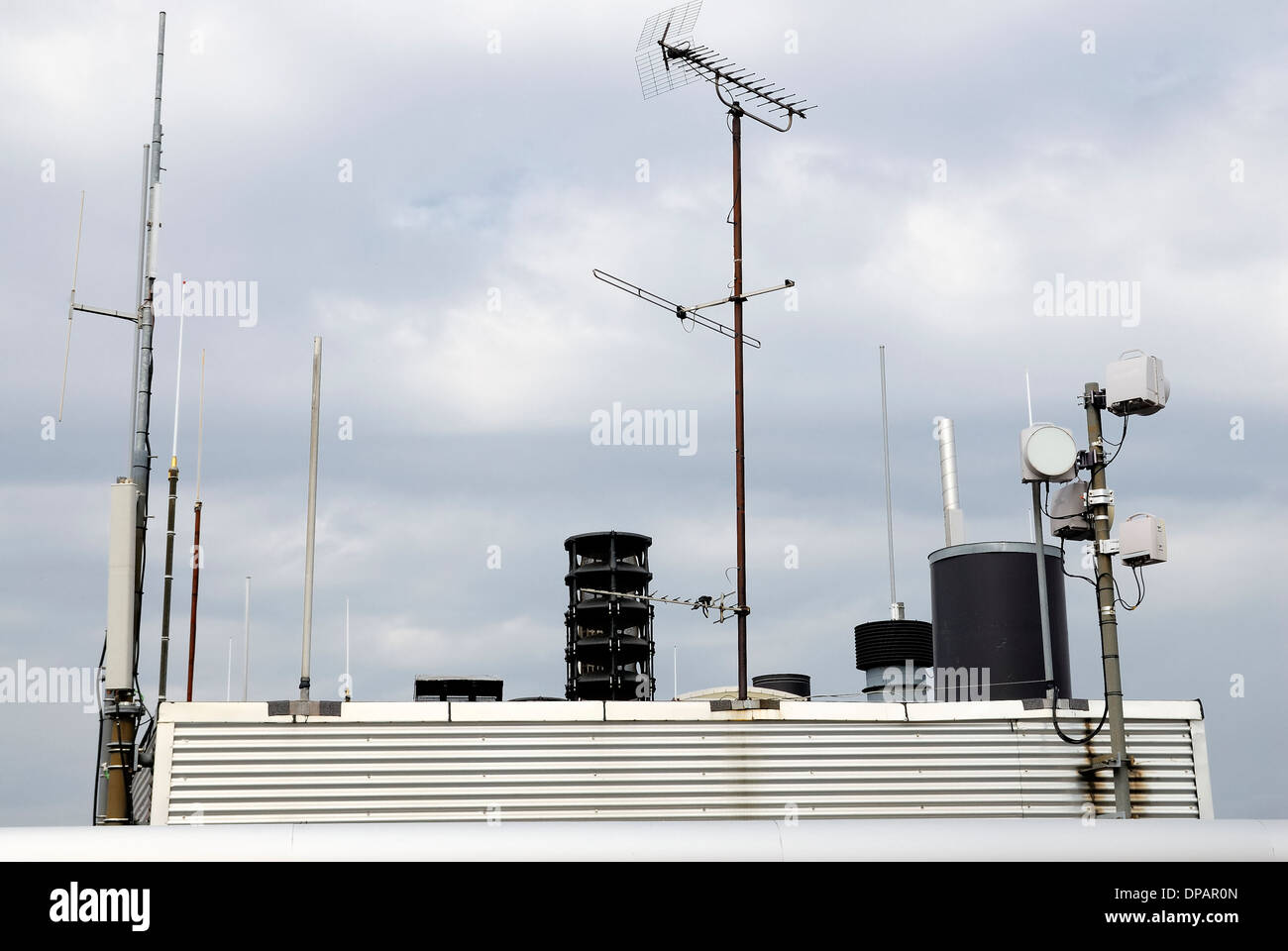 Communication mast hi-res stock photography and images - Alamy