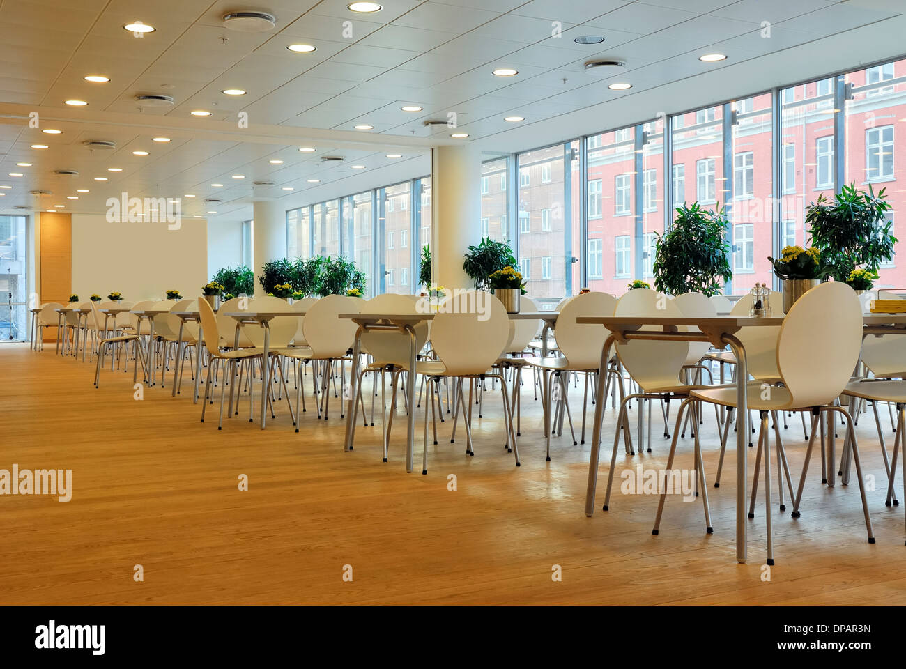 Cafeteria building hi-res stock photography and images - Alamy