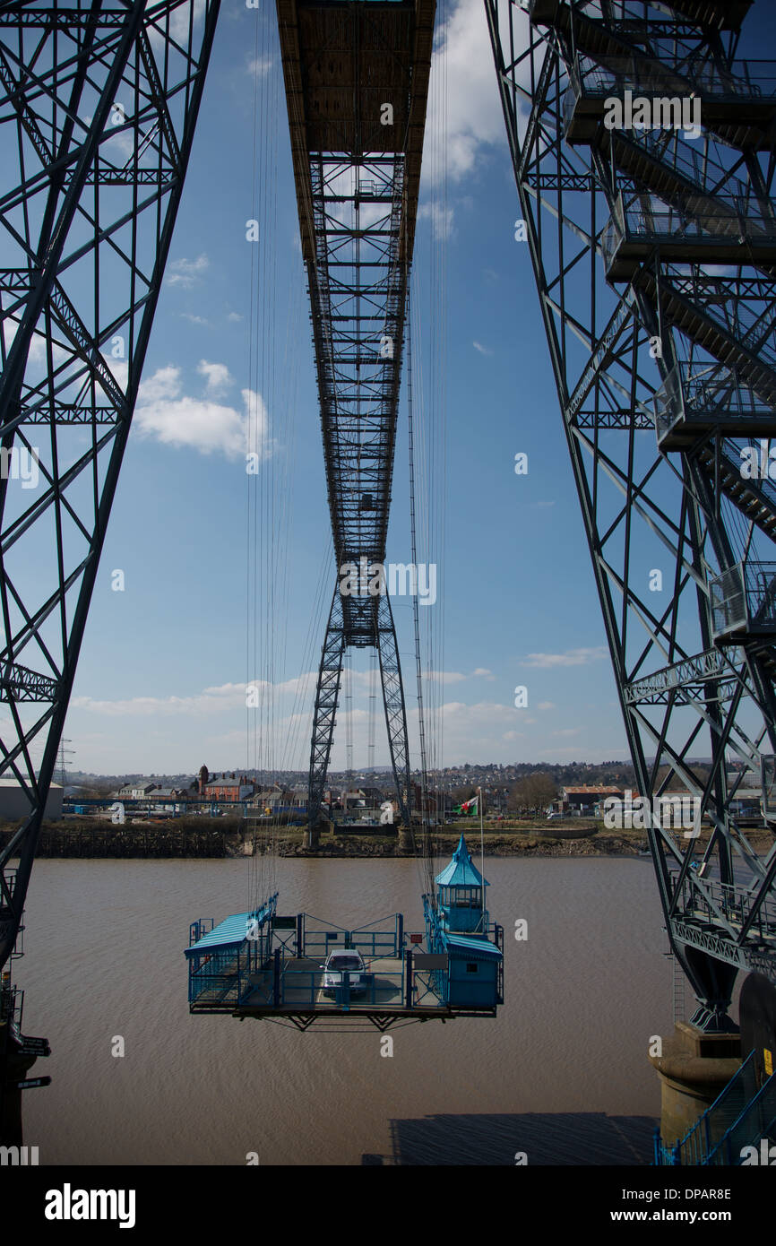 Newport Transporter Bridge crosses the River Usk, Newport, South Wales ...