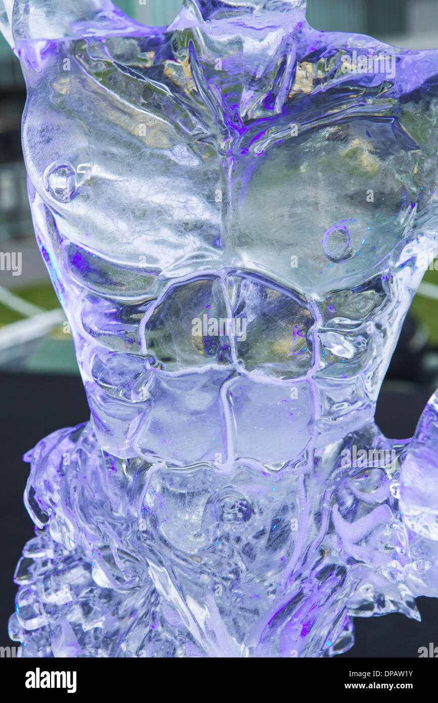Ice works of art hi-res stock photography and images - Alamy